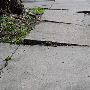 Footpath trips: do you have a claim? | Maurice Blackburn