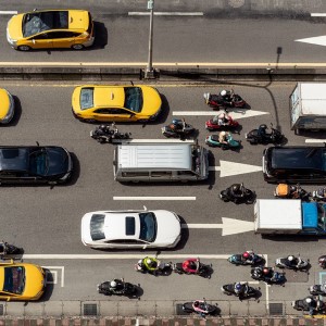 Motorcycle Lane Filtering Laws in Australia | Maurice Blackburn