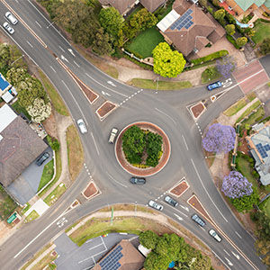 Roundabout Road Safety: Do you know the rules? | Maurice Blackburn